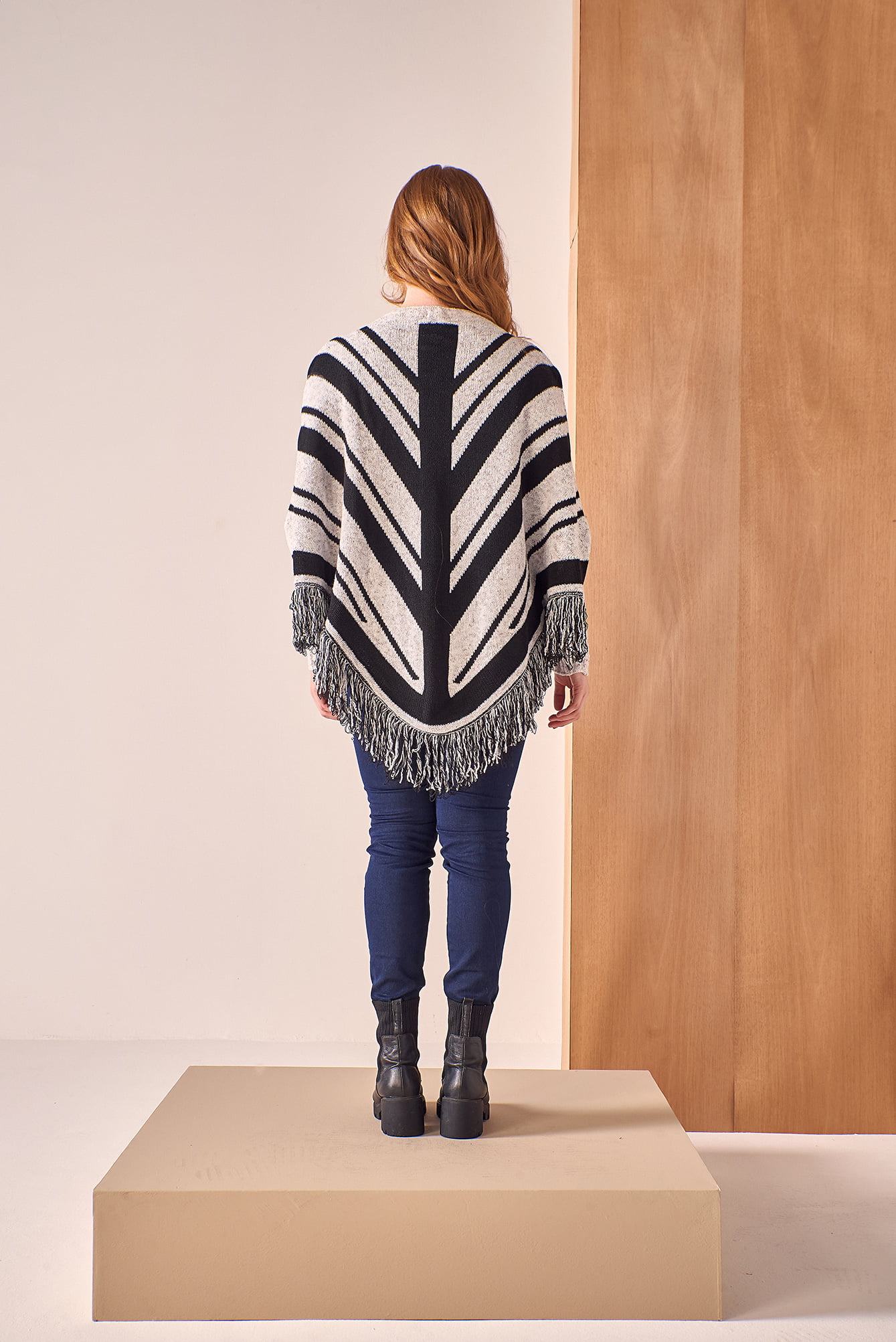 PONCHO COLD TRICOT - Pingo D'Lã Malhas