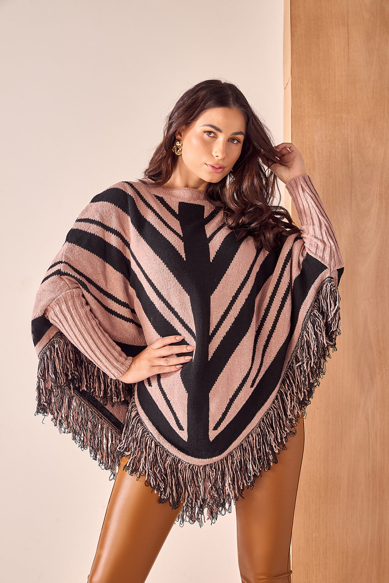 PONCHO COLD TRICOT - Pingo D'Lã Malhas