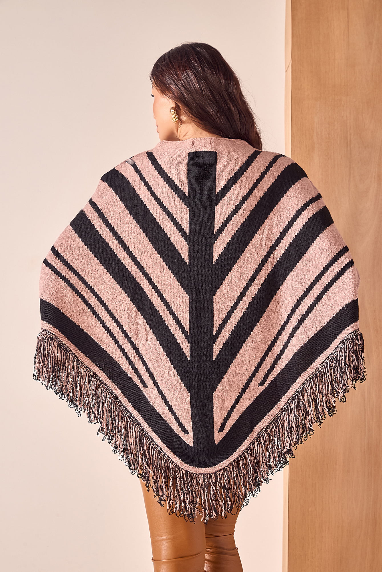 PONCHO COLD TRICOT - Pingo D'Lã Malhas